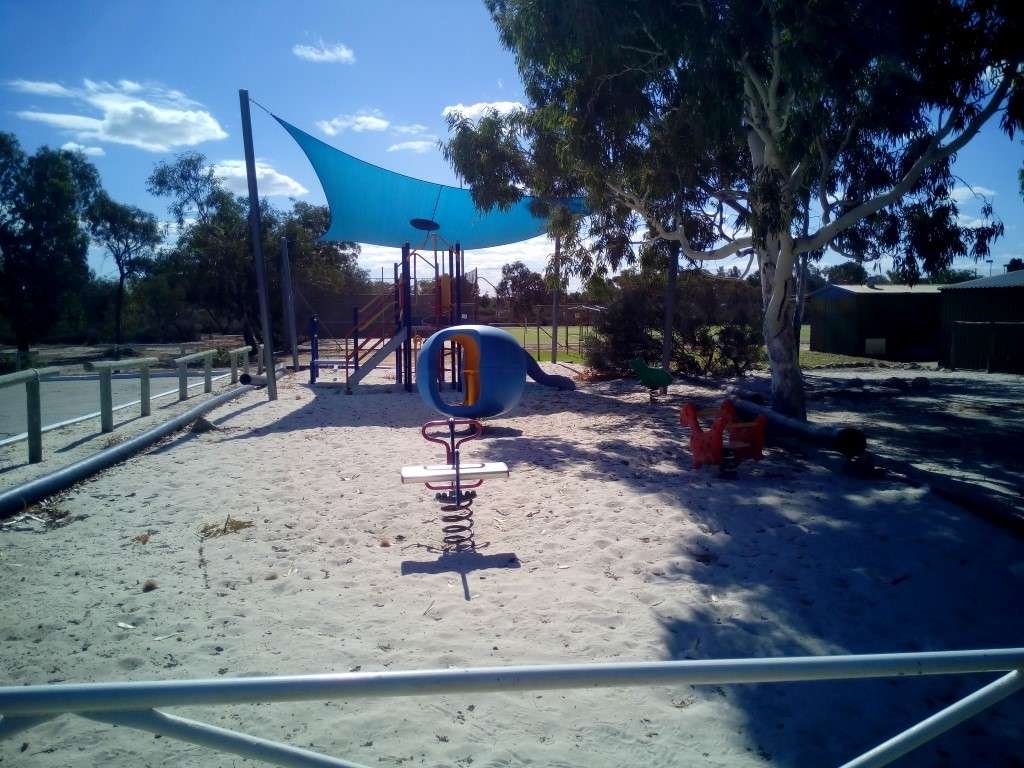 Eneabba Recreation Centre-$5pp pn–72hrs–WA - Fulltime Caravanning