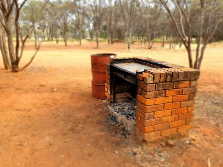 Mulga Creek Hotel- Byrock – NSW - Fulltime Caravanning